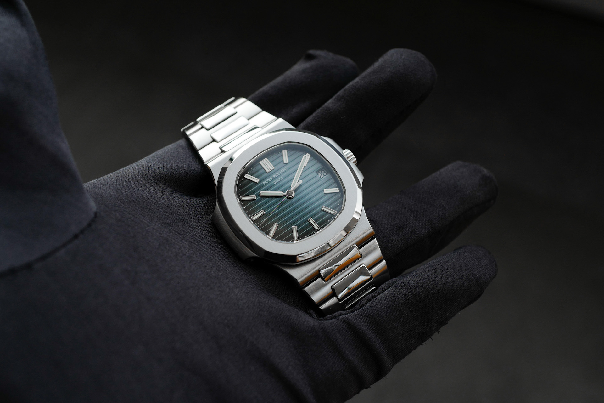 PATEKPHILIPPE NAUTILUS 5711 1A-010 & ROLEX EXPLORER 1016R FAT - ENZO ...